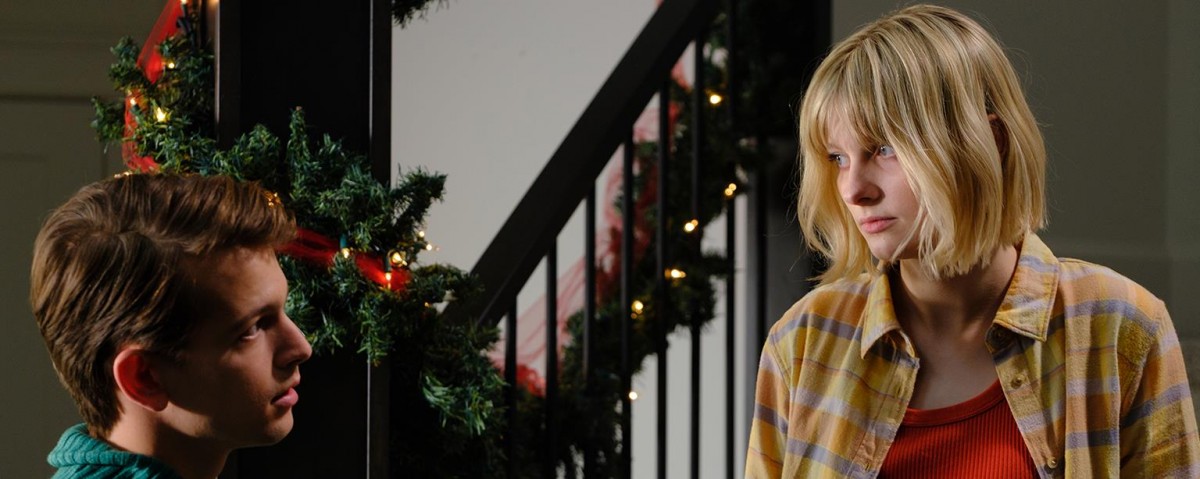 Watch It's a Wonderful Knife Online | STARZ ON