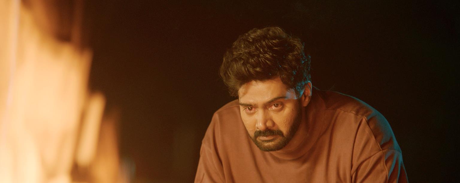 Watch Parampara Online | STARZPLAY