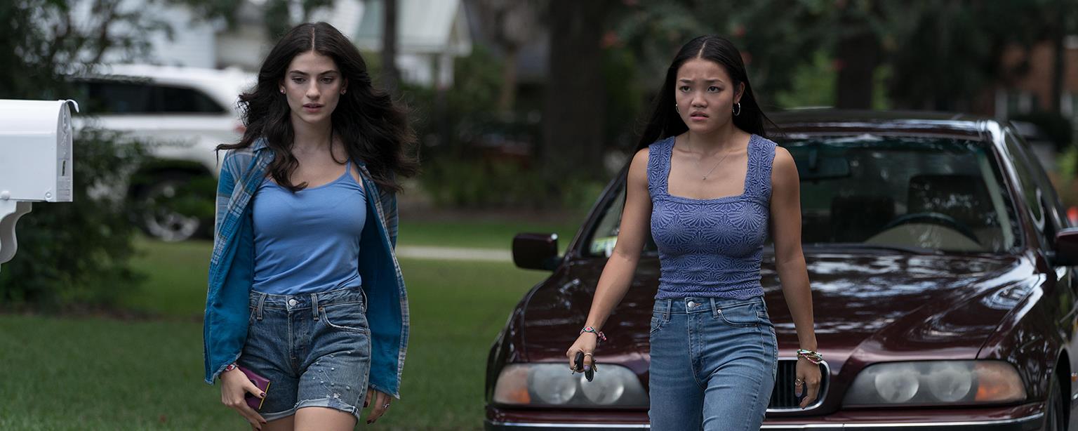 Watch The Girl from Plainville Online | STARZPLAY