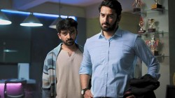 Watch Ghar Waapsi Online | STARZPLAY