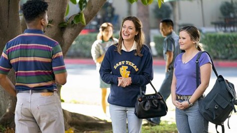 Watch Young Sheldon season 4 Streaming Online | STARZPLAY