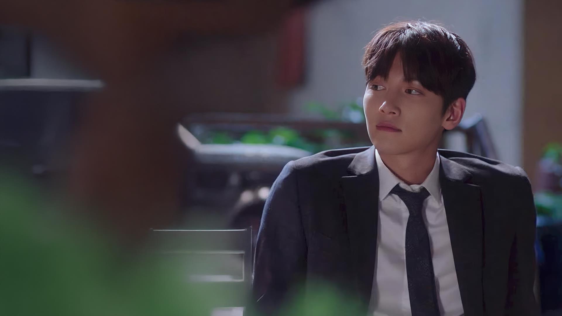 Watch Suspicious Partner For Free | STARZPLAY